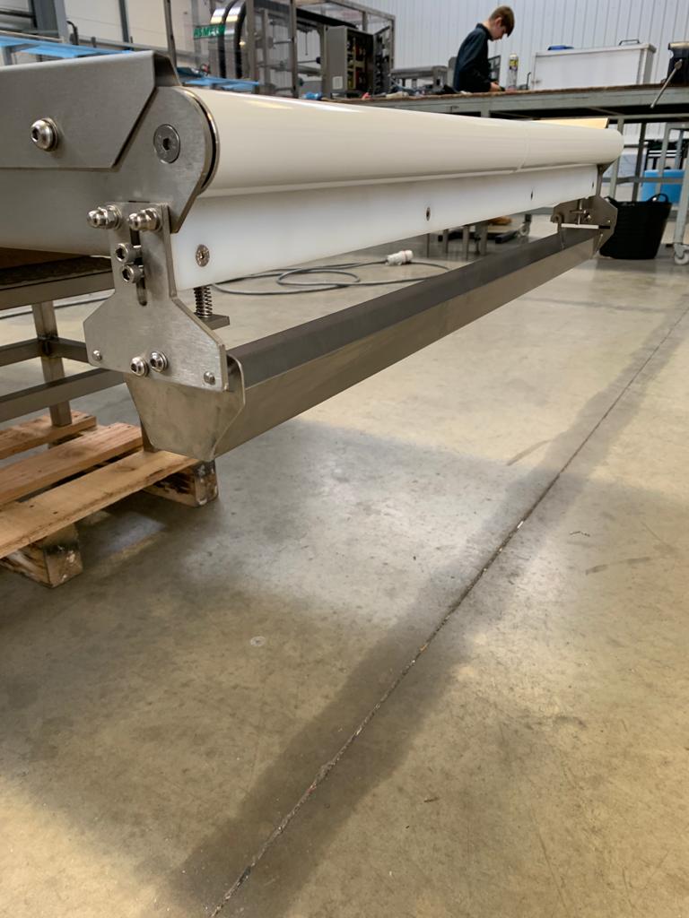 Belt cleaner tensioning - Asmech